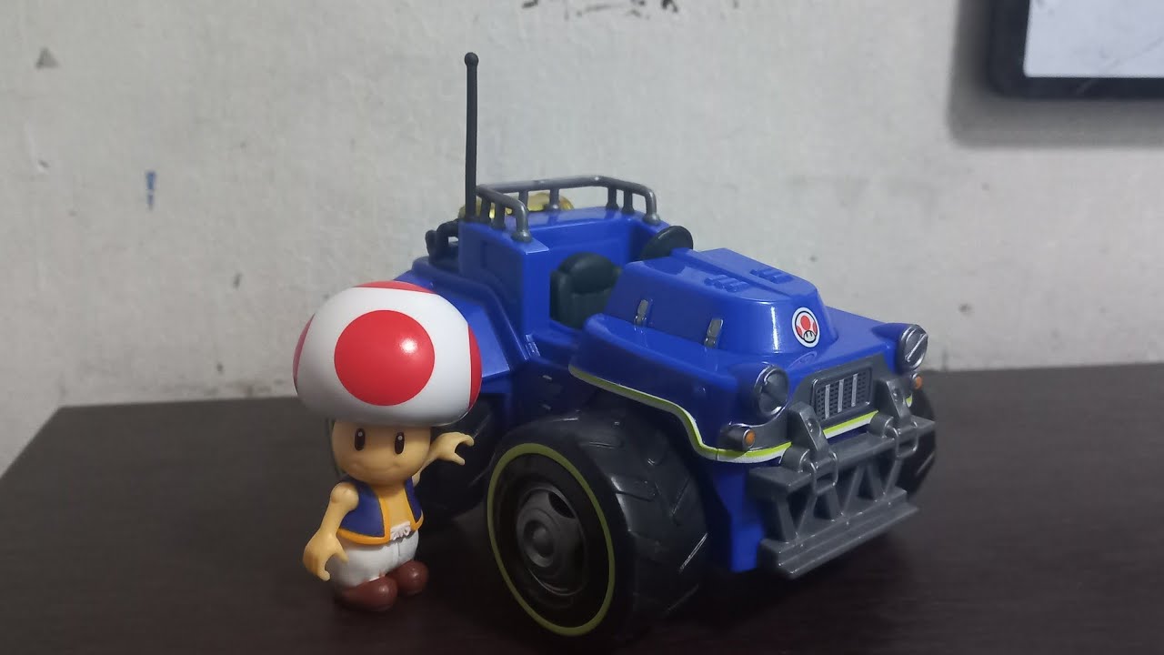 The Toy Series 18. Super Mario Bros. Movie Toad's pull back racer ...