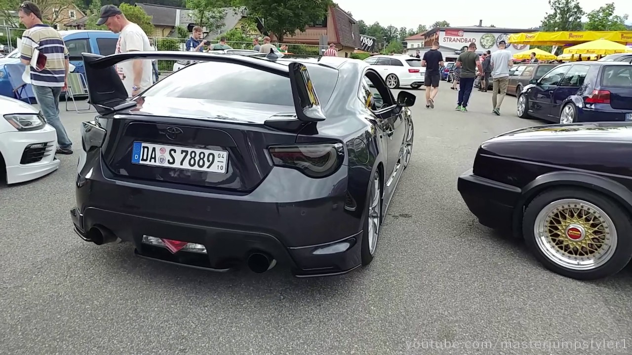 Toyota GT86 with Aero-Kit in grey & with sound - YouTube
