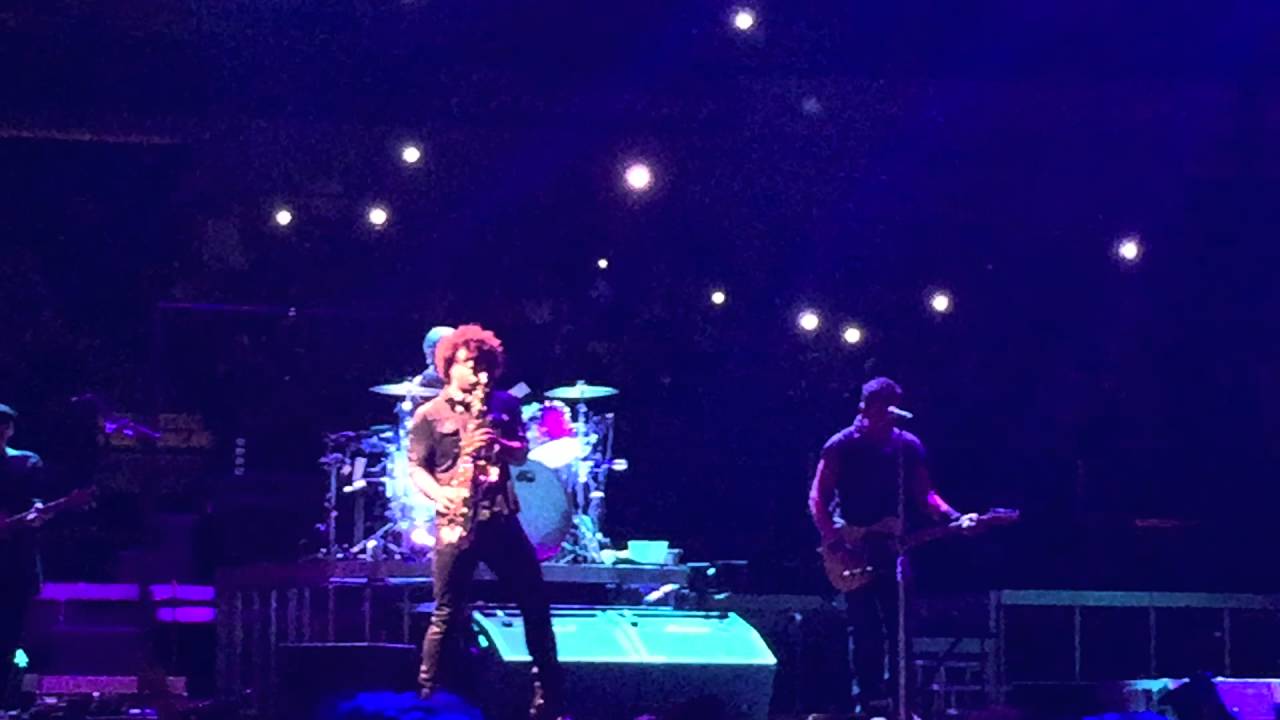 Drive All Night - Bruce Springsteen. AA Center, Dallas TX. April 5 ...