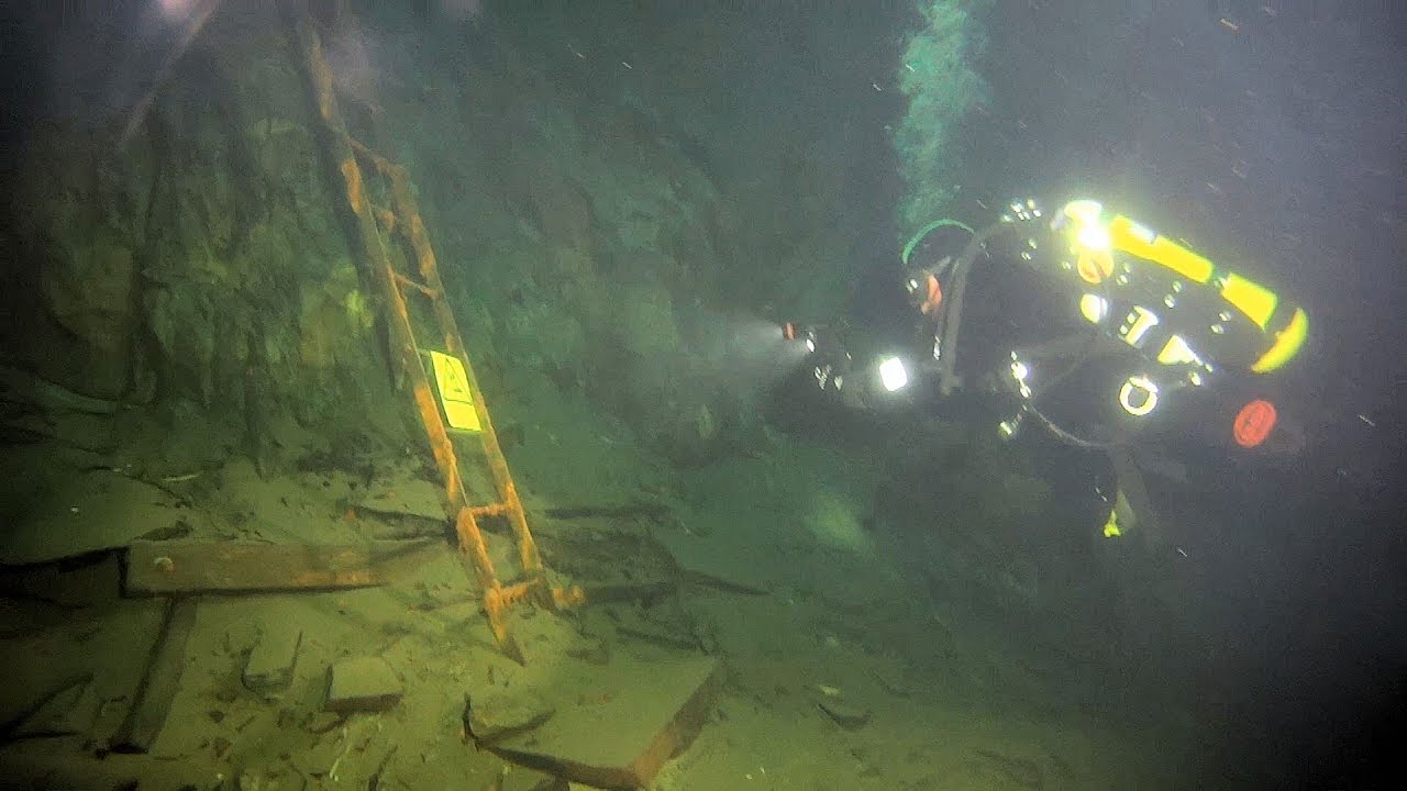 Dorothea quarry- Various dives in the 'shallows'. - YouTube
