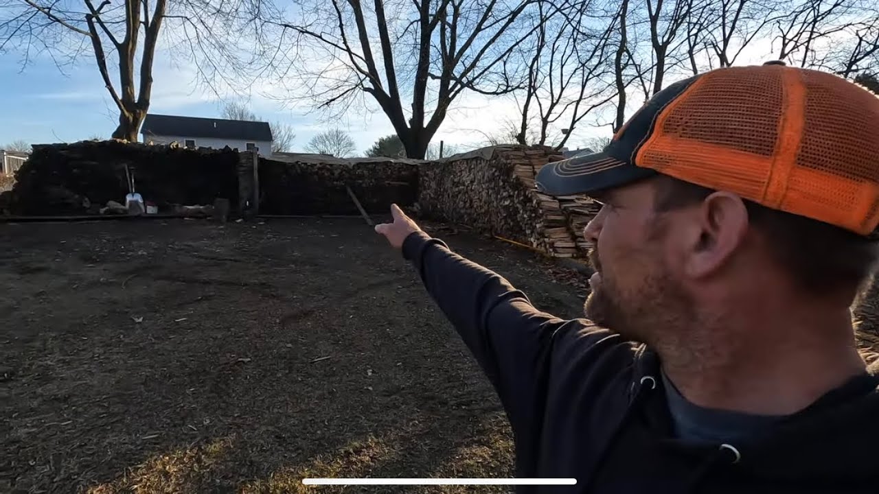 Splitting oak. Wood sales are up. - YouTube