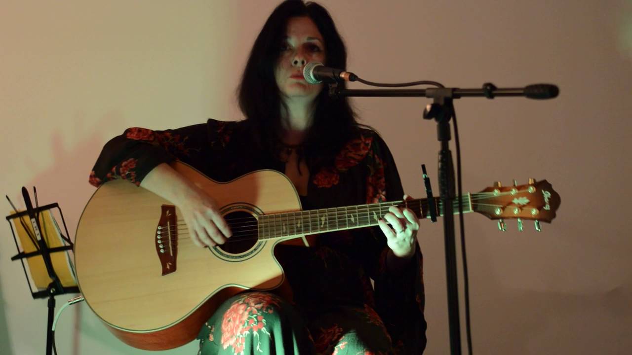 Allysen Callery - Sundown - YouTube