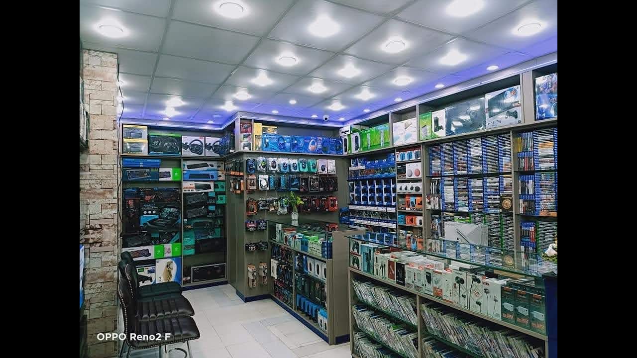 PLAYSTATION & XBOX SHOP IN ISLAMABAD (GAME STORE ISB)(PART 1) - YouTube