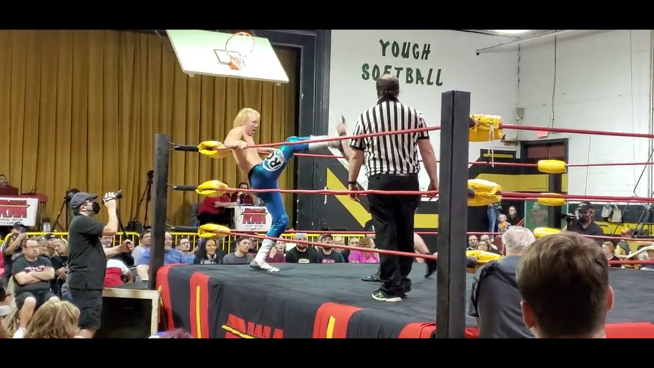 REGGIE COLLINS vs CHRIS GATTON RWA Wrestling 3/19/22 - YouTube