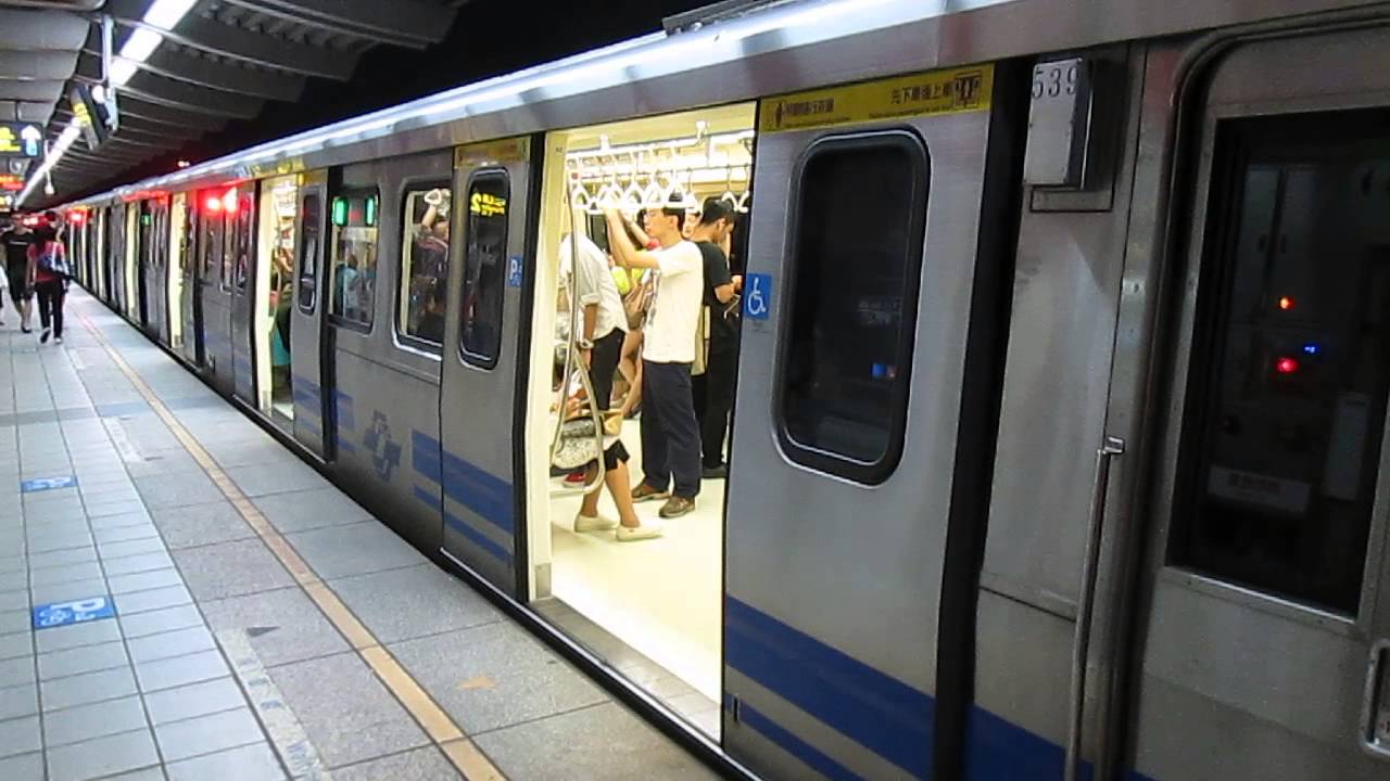 台北捷運C381型 - YouTube