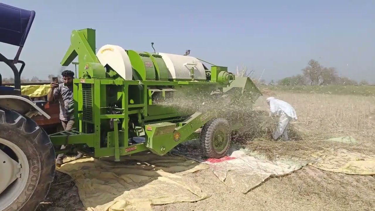 #thresher_machine #machine #sarso #mustard अब नए मॉडल मे सरसो निकालने ...