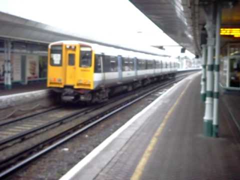 Southeastern 508 Finale: 508203 and 508207 at East Croydon - YouTube