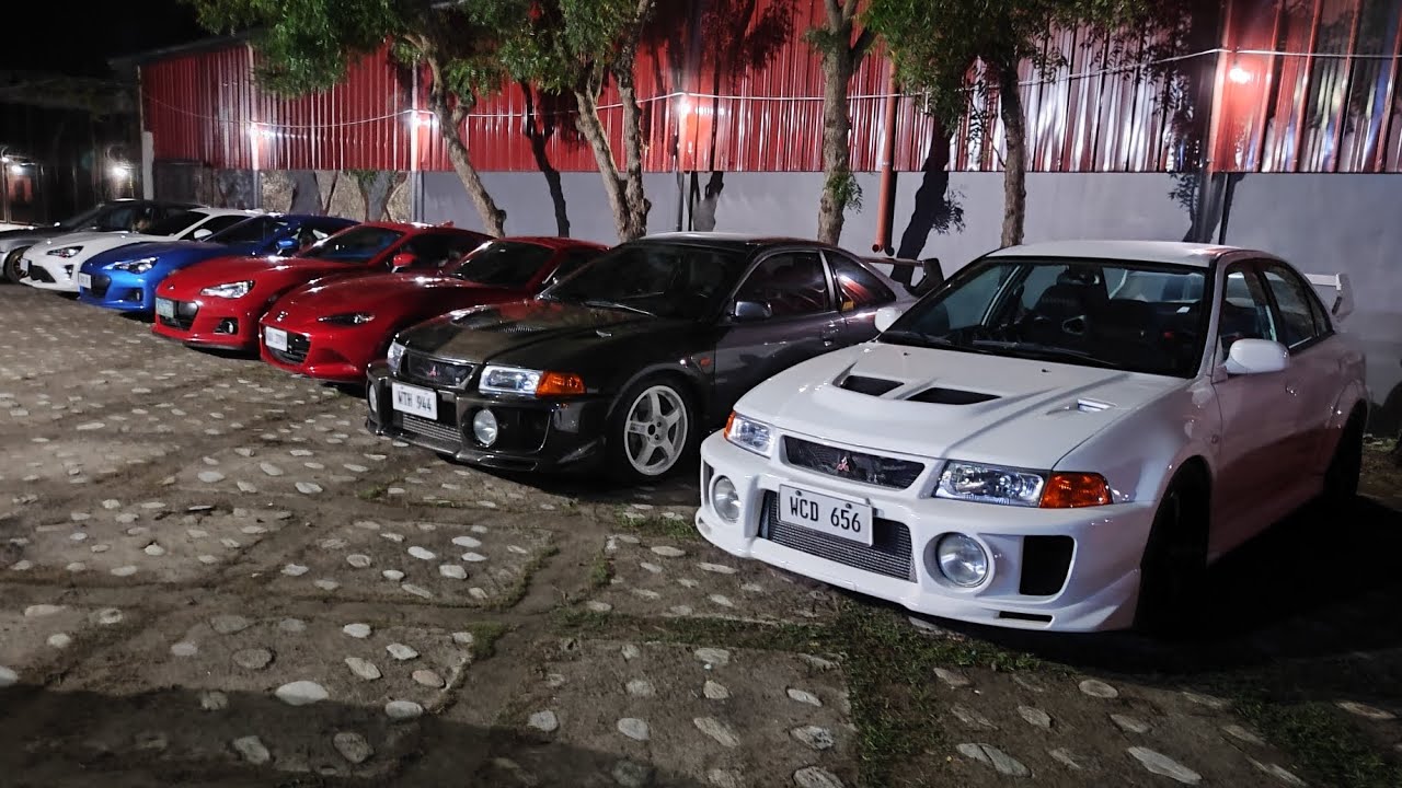 UNLI POPS & BANGS! | VYard Poolside Bar | CARMEET TV - YouTube