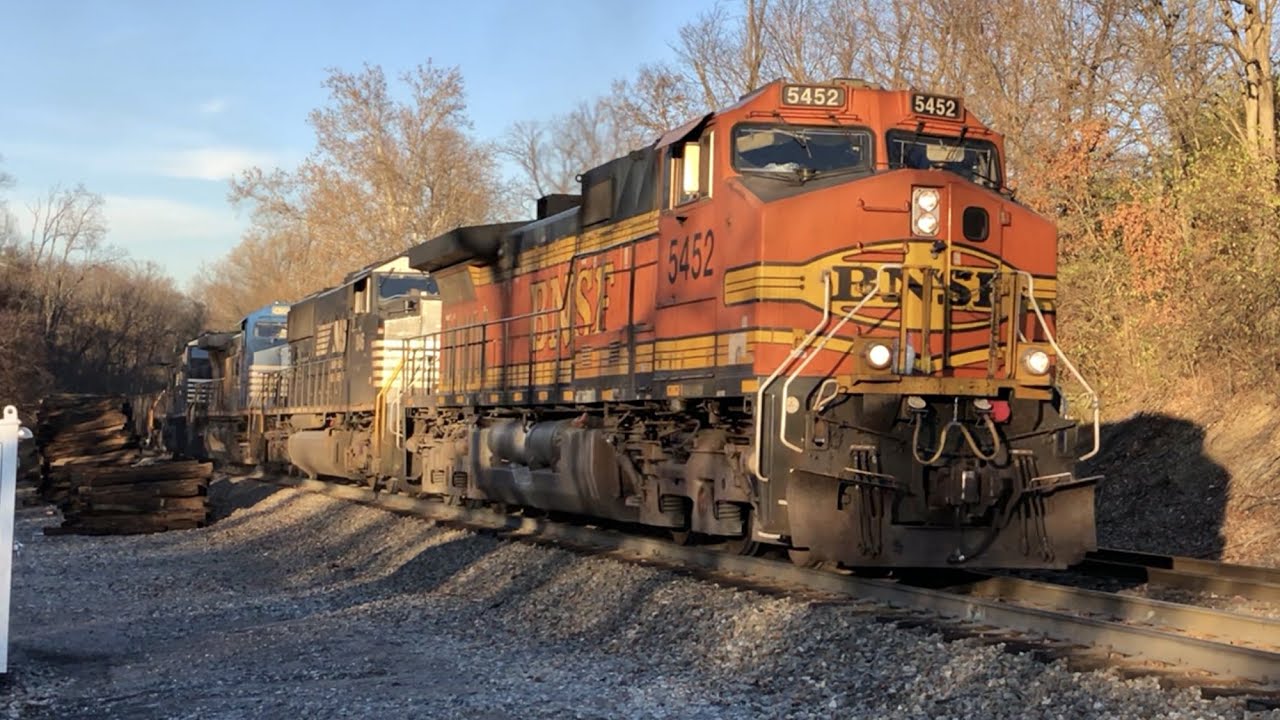 6 Locomotives Strain To Pull Big Train Up Hill! Train Pushed Up Hill ...