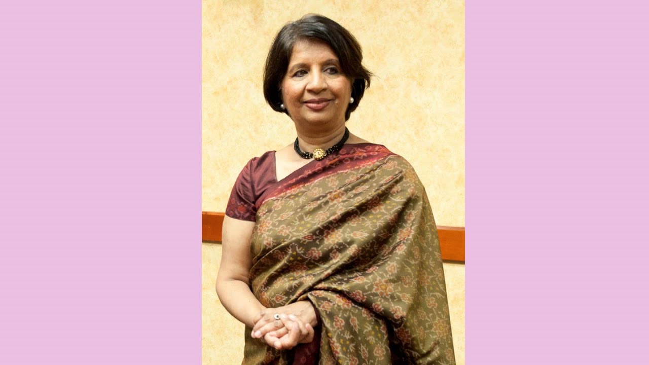 Ambassador Nirupama Rao giving her message at the Felicitation of AK ...