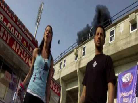 Destino Final 4: Muerte de Nadia Monroy (Español Latino) - YouTube