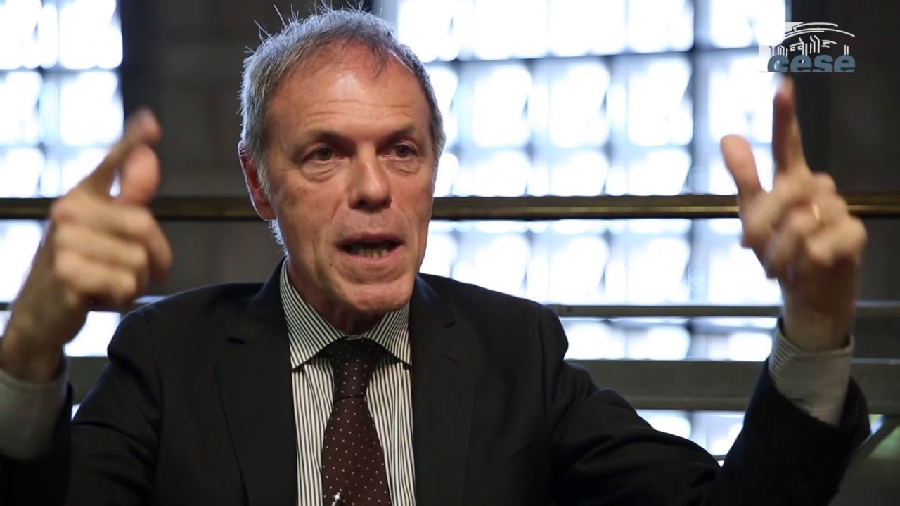 Interview de Bernard COVA, professeur de marketing - cese - YouTube