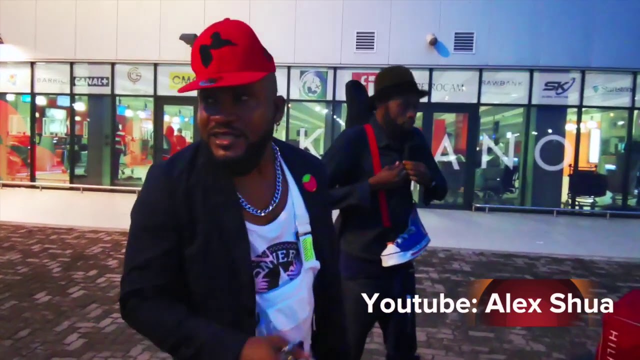 Fally Ipupa Tokooos II Repetition Special Live - YouTube