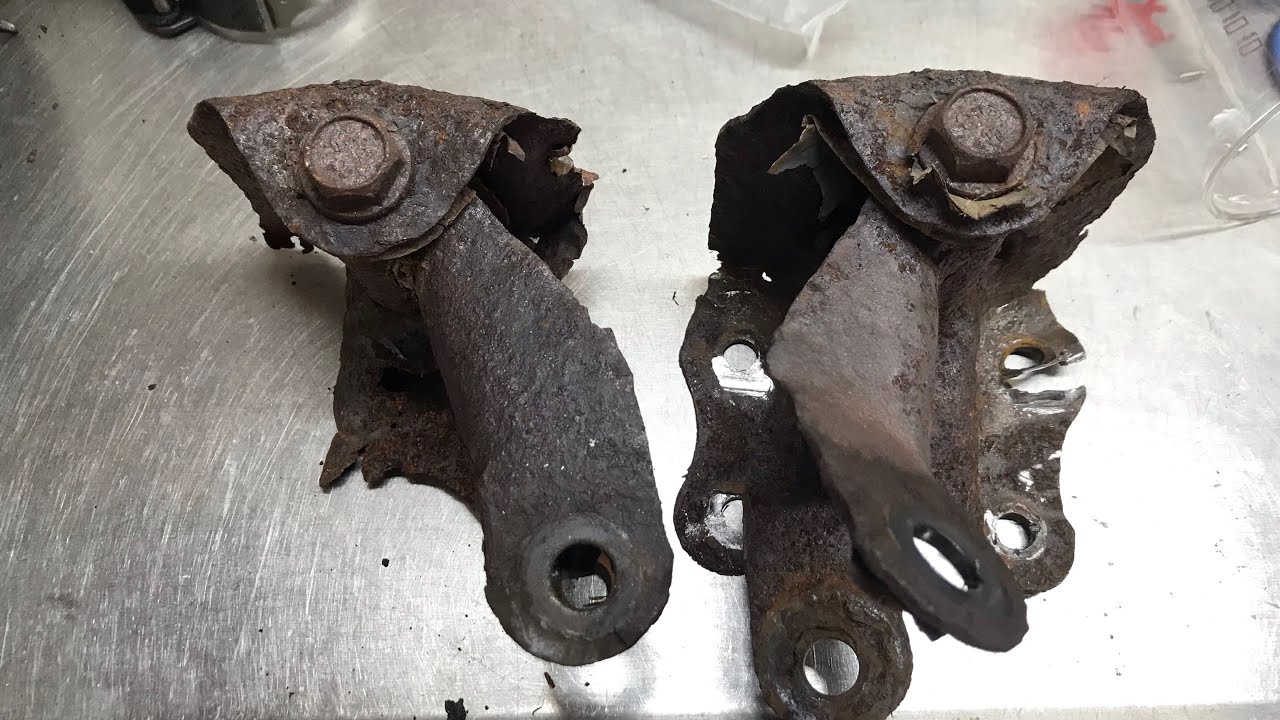 2000 Ford Ranger Rear Spring Shackles and Rear Spring Perches - YouTube