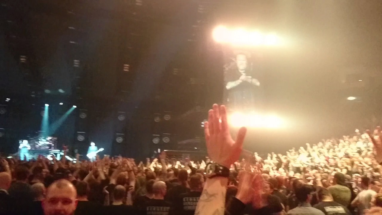 Böhse Onkelz live in Berlin - YouTube