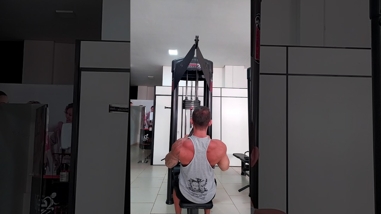 Puxada de frente neutra fechada - YouTube