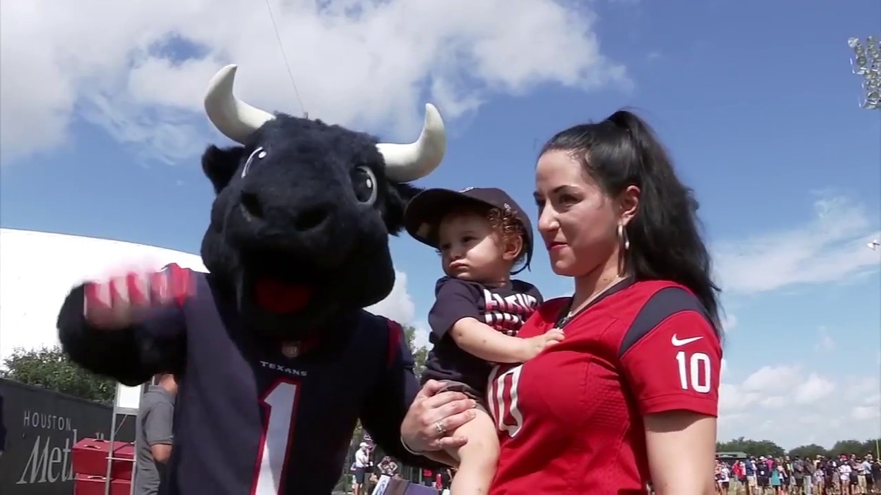 UNMASKING TORO: Meet the person behind the Texans mascot - YouTube