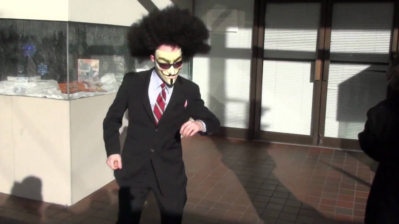 Epic Red Tie Afro And Raptor Jesus Party Hard At Scientology Org - YouTube