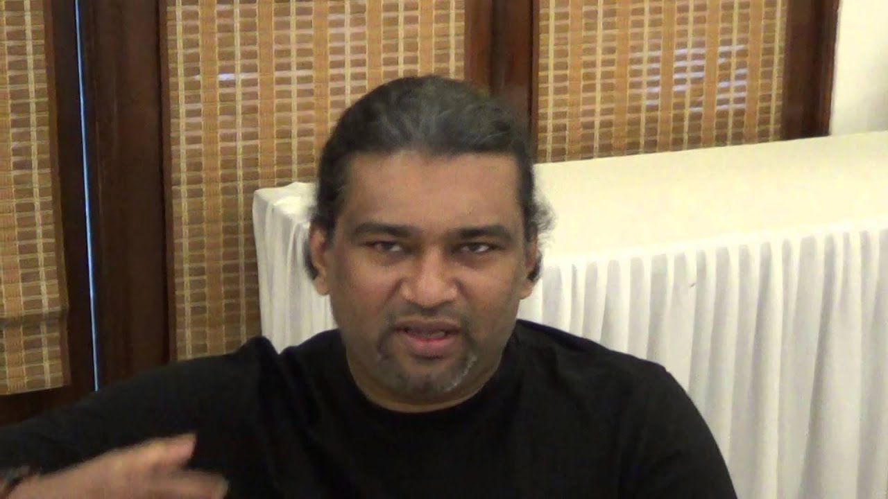 ViewPoint in conversation with Manu Zacharia - YouTube