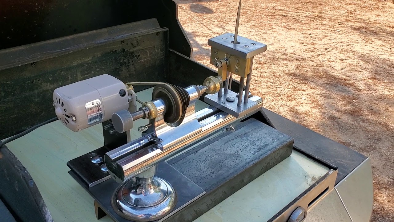 Stand-a-lone WW Die Filer - YouTube