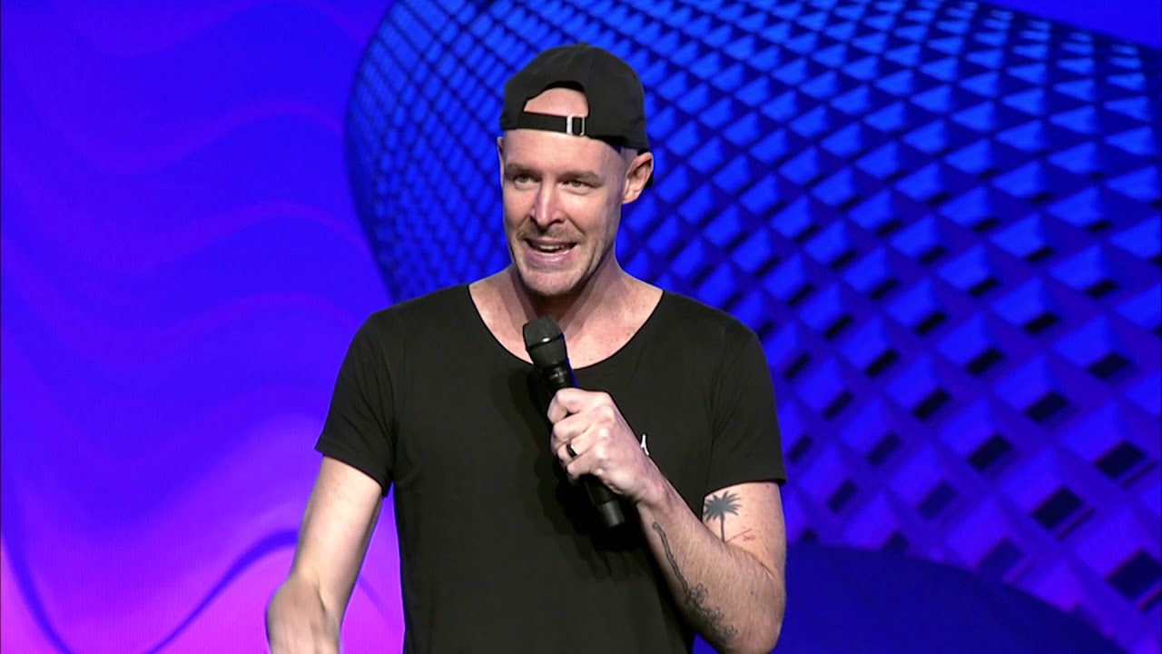 Dios de luz verde | Ps. Taylor Barriger - YouTube