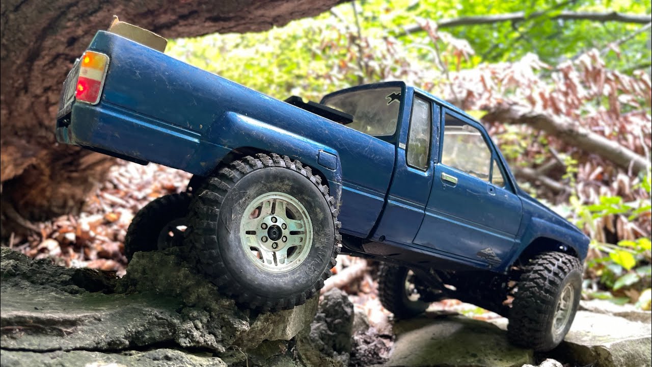 1987 Toyota extracab body on a element trail runner chassis. - YouTube