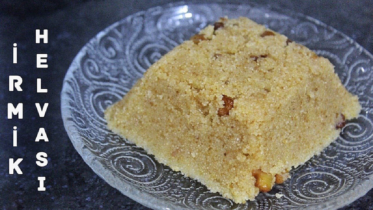 İRMİK HELVASI / HELVA TARİFİ #irmikhelvasi #helvatarifi - YouTube
