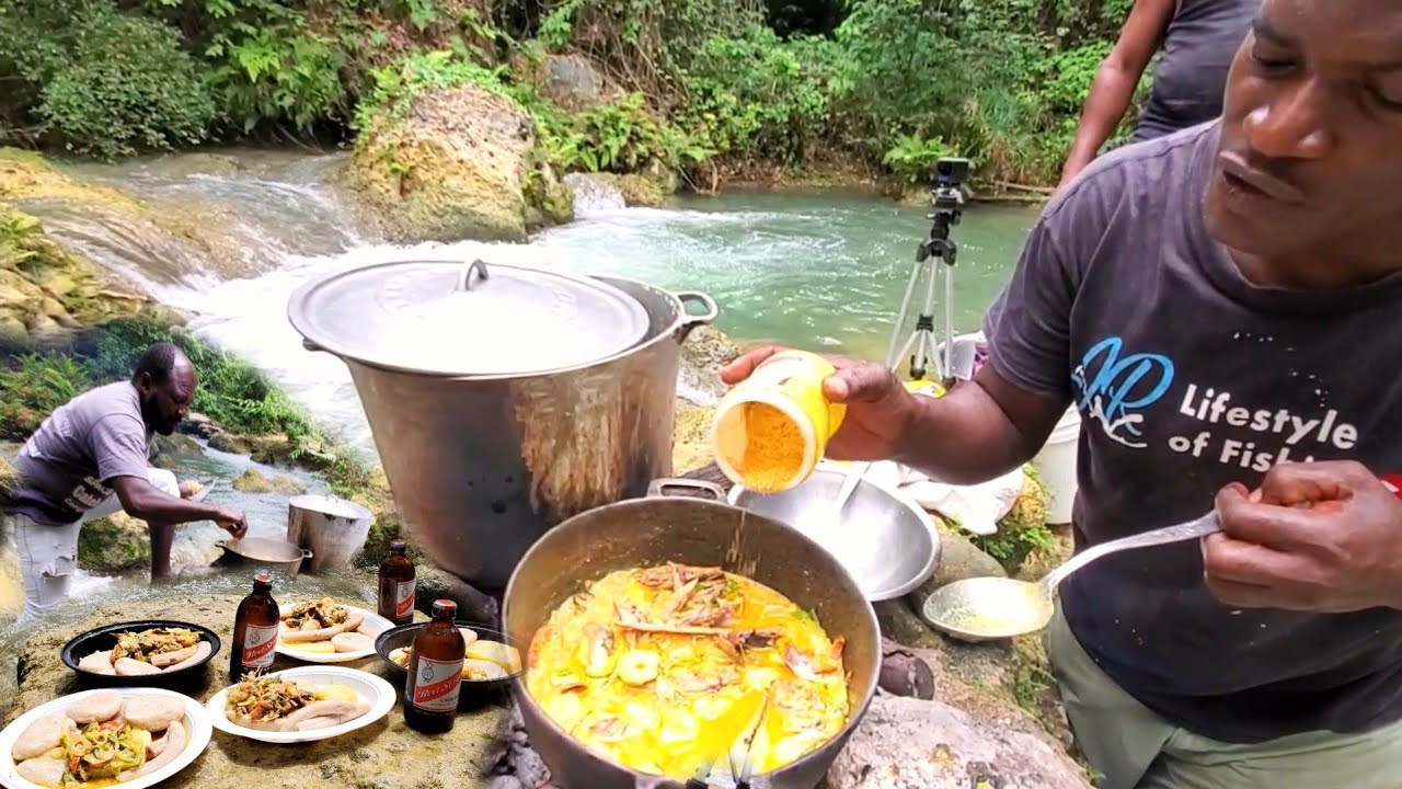 exclusive way cooking breakfast in the river 🇯🇲 authentic 🥥 rundown ...