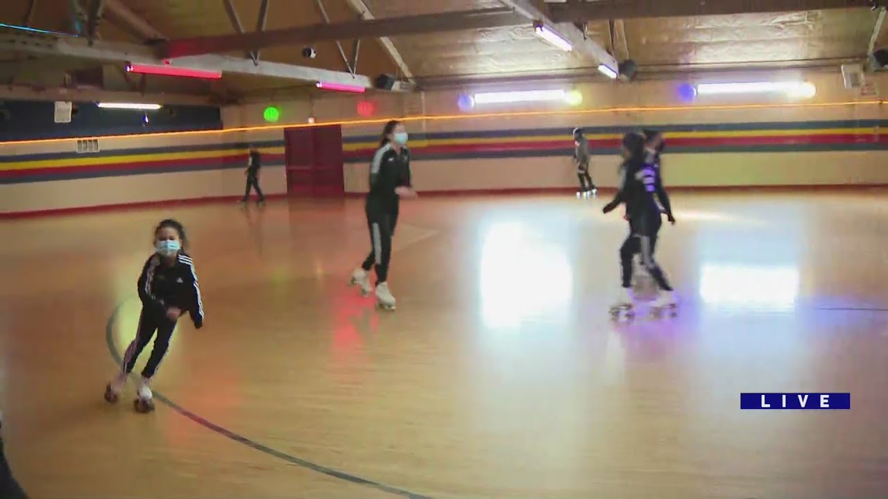 Around Town - Fleetwood Roller Rink - YouTube
