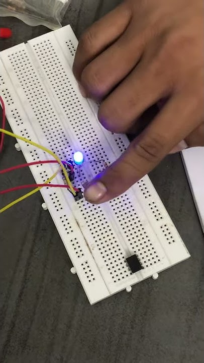 Transistor as a Switch - YouTube