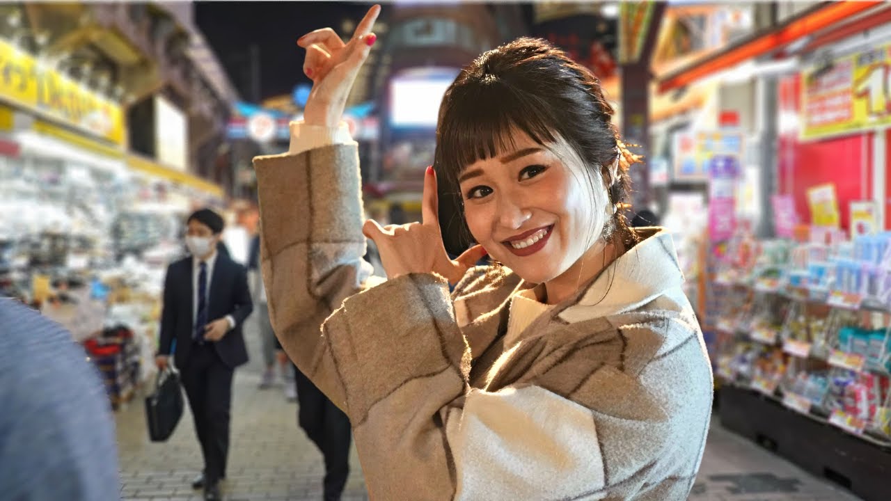 She Turns the Tokyo's dark Night to Uplifting one - YouTube