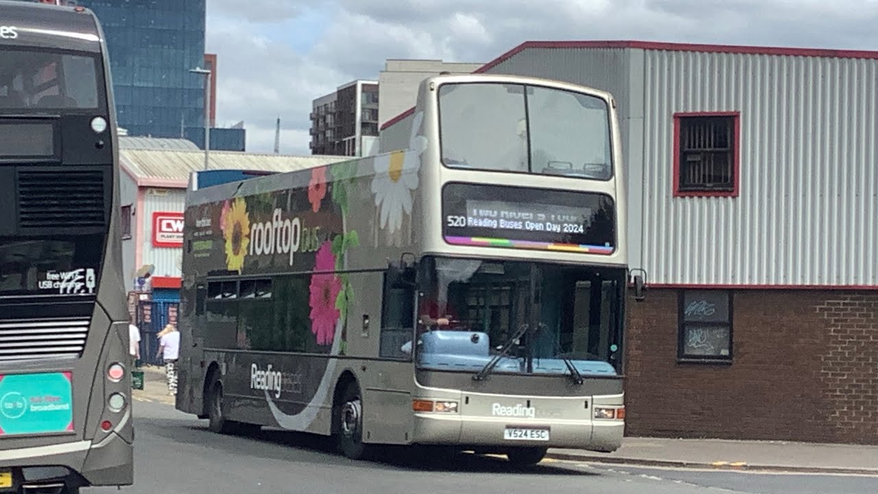 *Open Day 2024* Reading Buses Plaxton President 520 (V524 ESC) Two ...