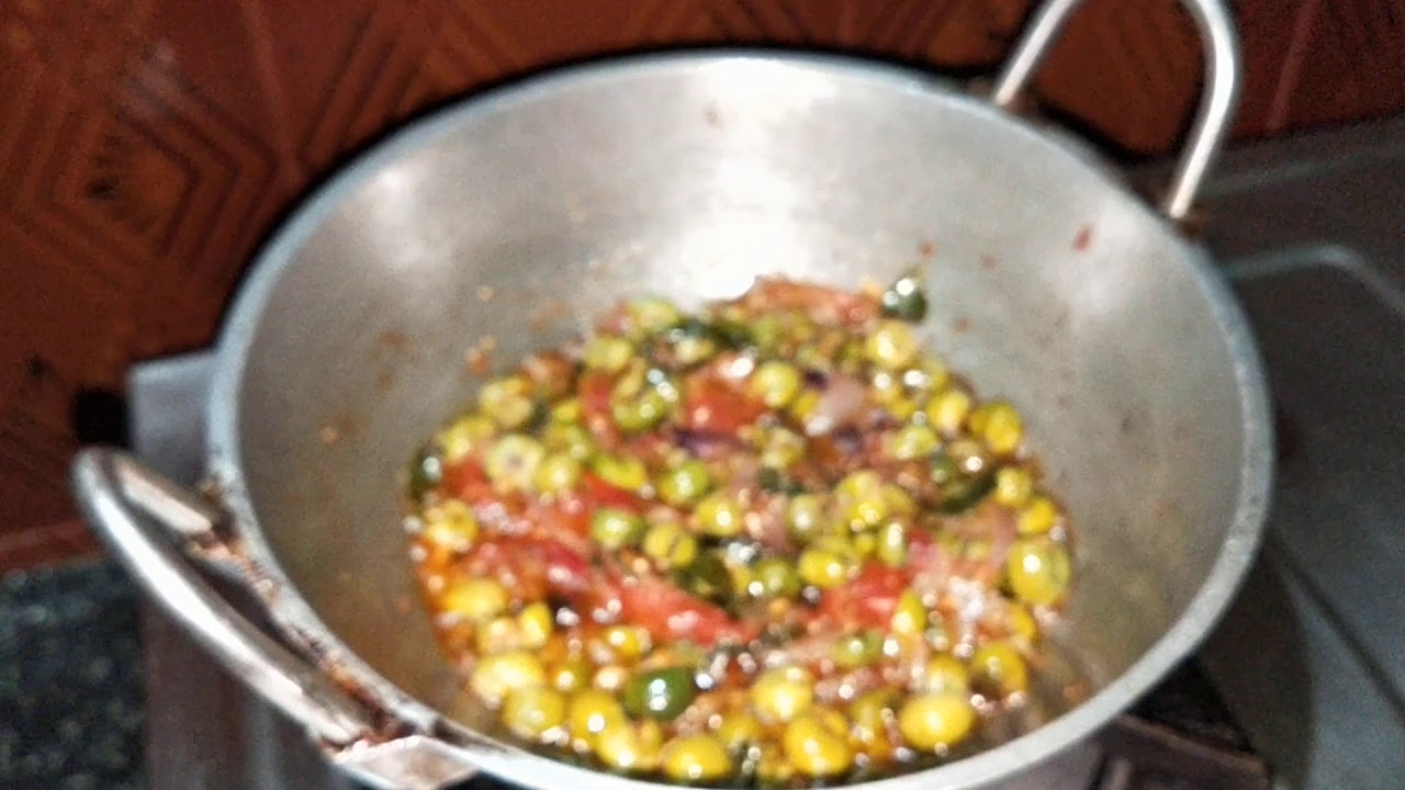 Pachai sundakai vathal kuzhambu - YouTube