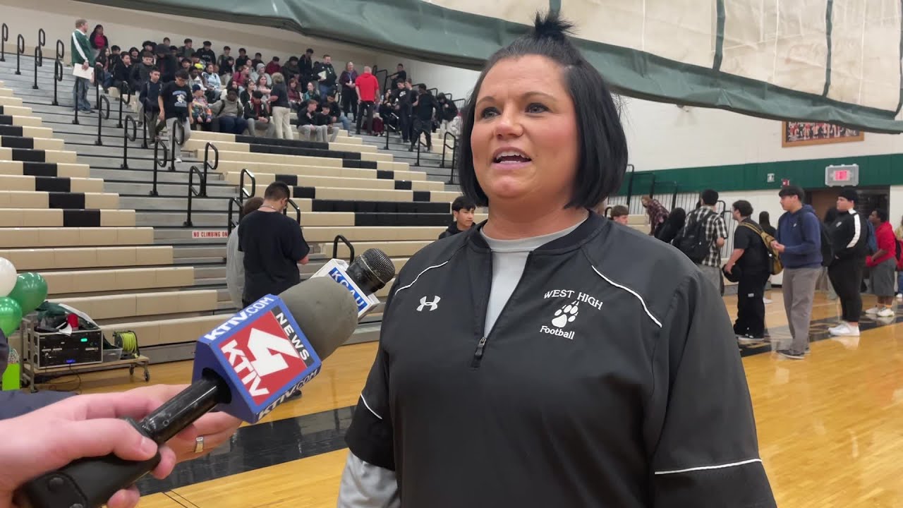 VIDEO: Jessie Cofield after being named Sioux City Schools Teacher of ...