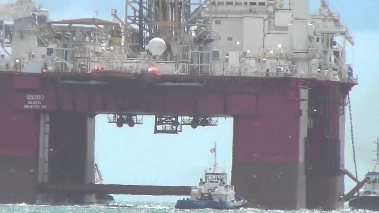 Helix Energy Solutions Q5000 Semi-submersible - YouTube