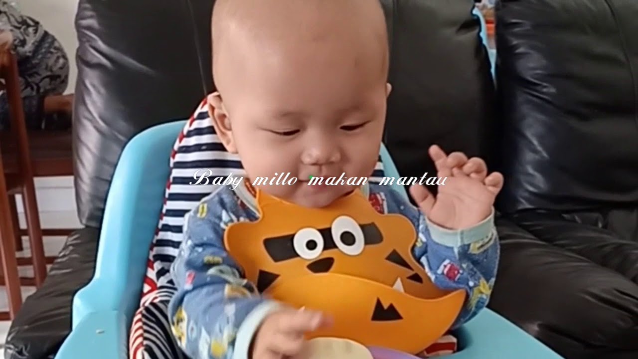Baby Millo mukbang mantau - YouTube