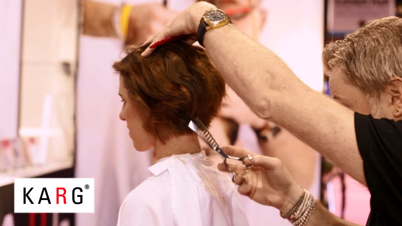 Free-hand graduation on wavy hair by Mike Karg - YouTube