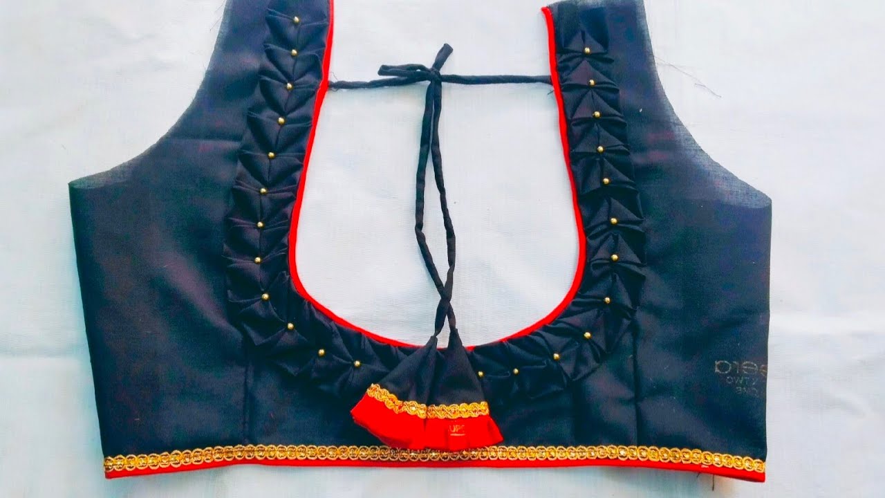 Blouse Back Nack Ka New Design|| Plain Kapde Mein Blouse Ka Shandar ...