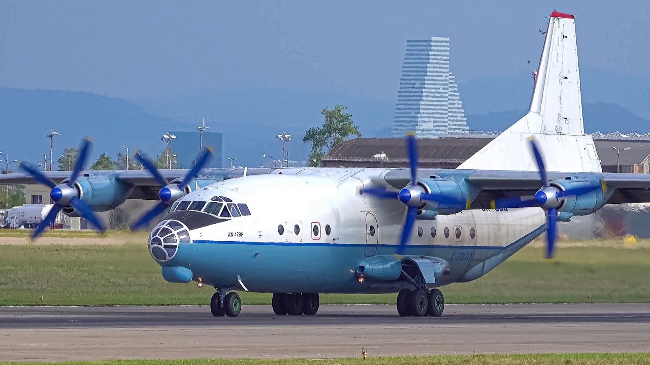 Push-Back of the OLD Antonov An-12 with a HEAVY SMOKY TakeOff. - YouTube