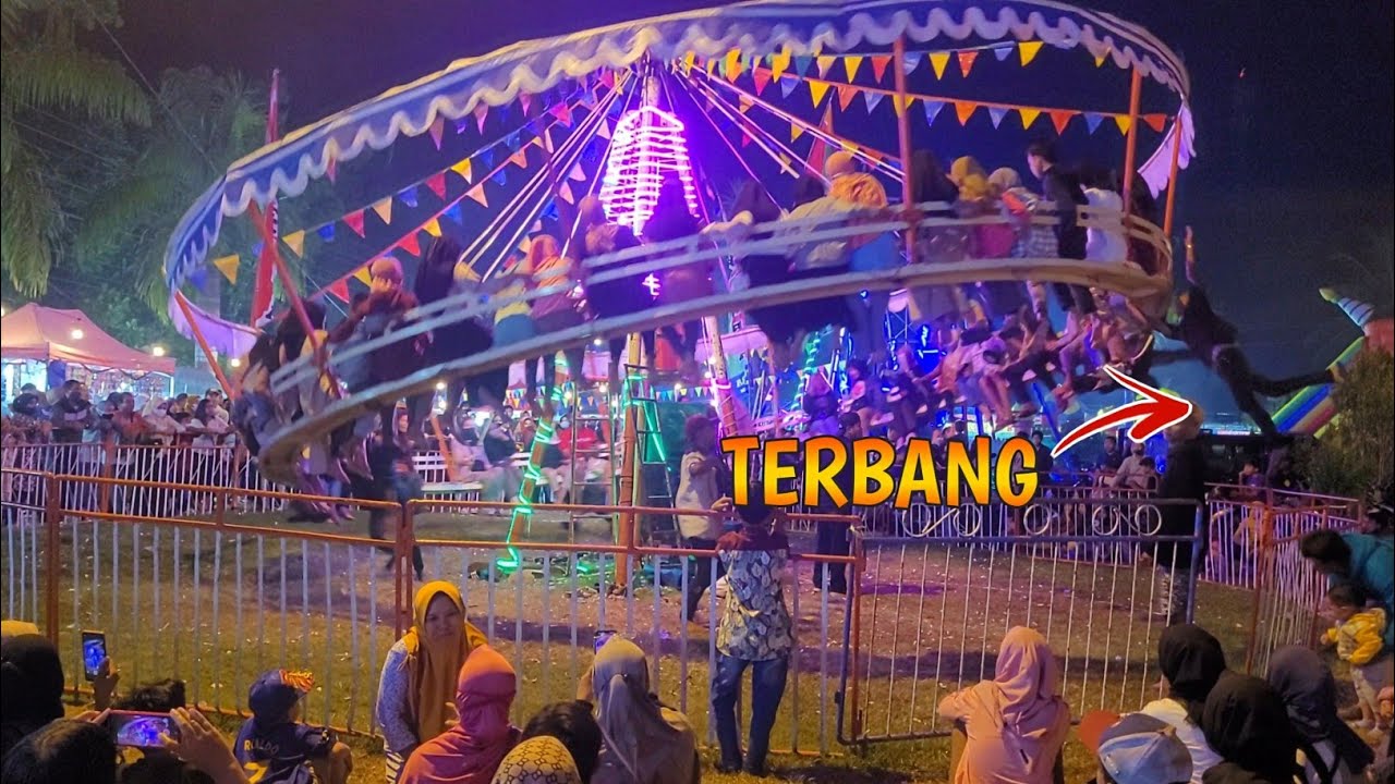 ATRAKSI SALTO OMBAK BANYU PASAR MALAM KULONPROGO - YouTube