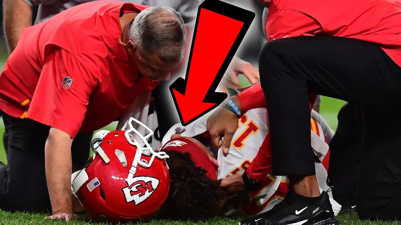 Patrick Mahomes Scary Concussion Injury & Struggle To Stand On Two Feet ...