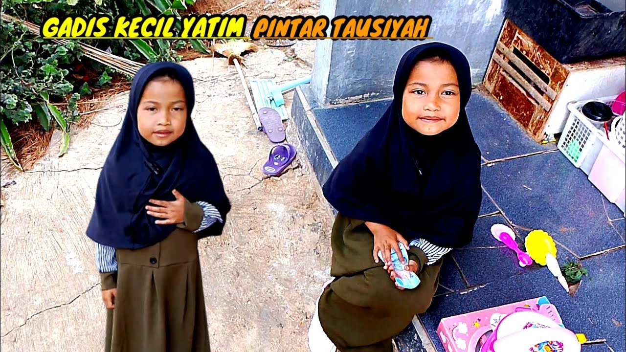 ALHAMDULILLAH.. Neng Azka Gadis Yatim Dapat DONATUR DARI SINGAPORE - YouTube