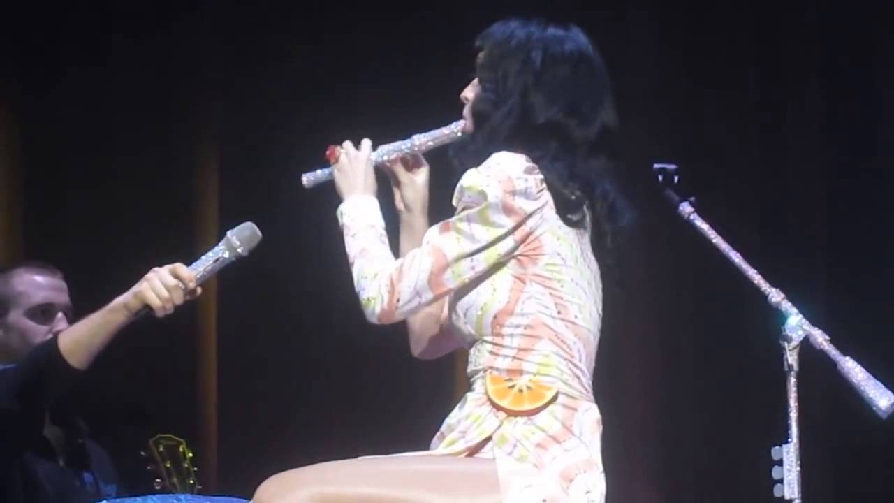 Katy Perry Fail / Still she is the best - YouTube