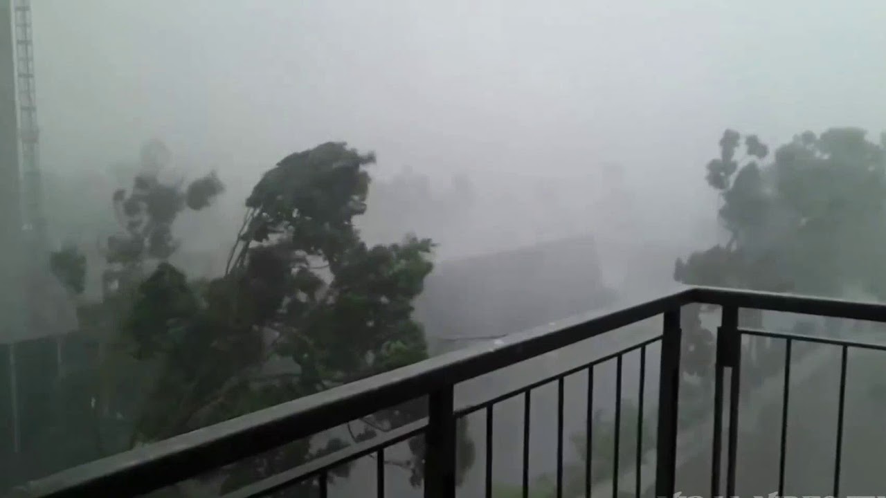 ockhi cyclone attack on Sri Lanka and tamil nadu - YouTube