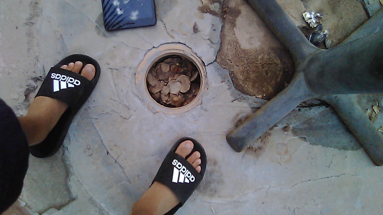 Board smashing childhood table - YouTube