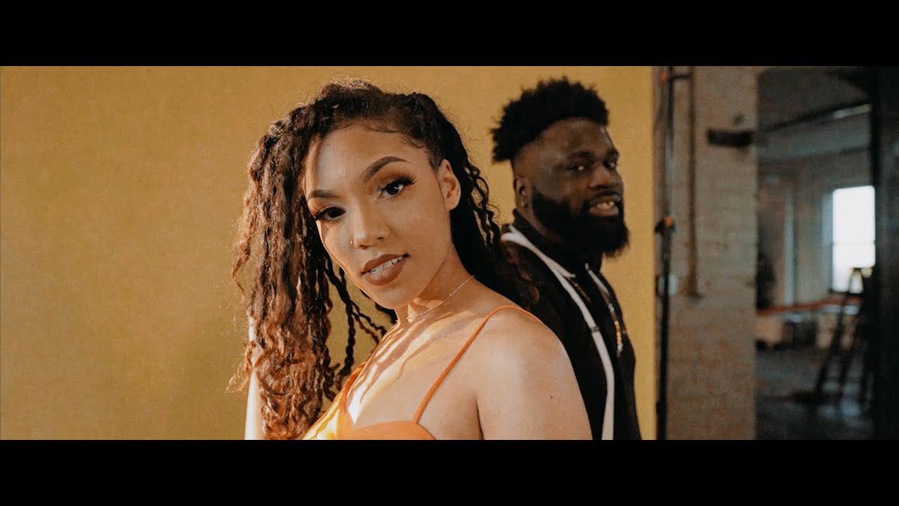 DeCal - ShowStopper (dir. by joesxf) - YouTube