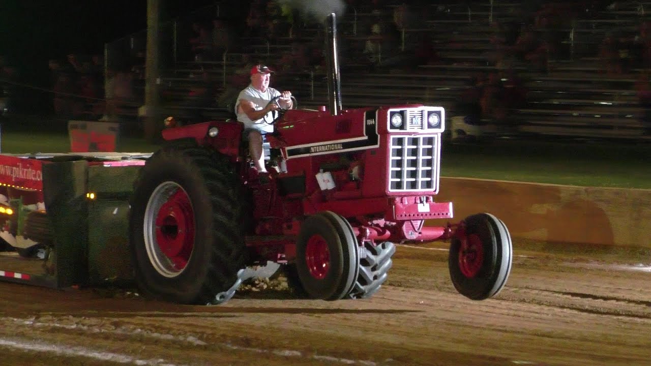 Tractor pulling 2021 Beast Of The East 13,000lb. Tractors In Pulling At ...
