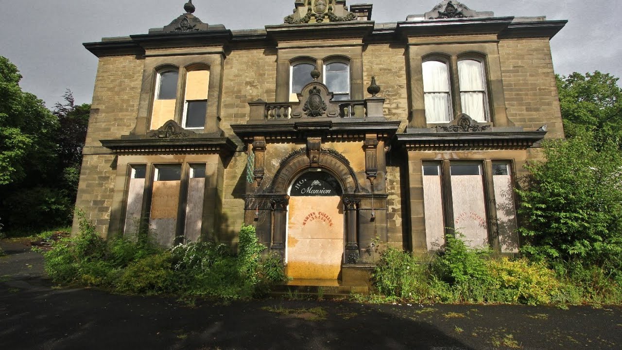 Abandoned Mansion Bury (Dodgy Staircase climb) - YouTube