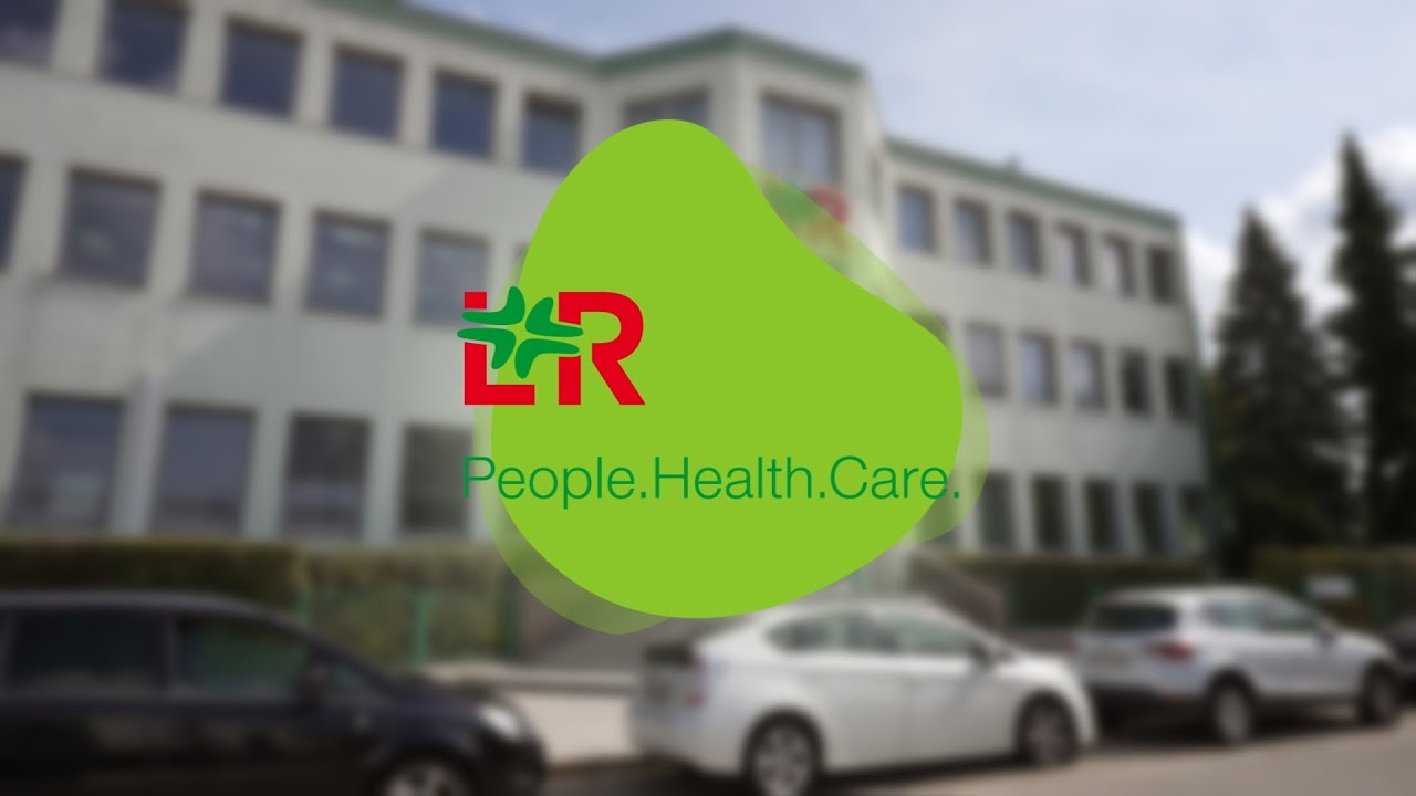 Rundgang durch Lohmann & Rauscher | karriere.at - YouTube