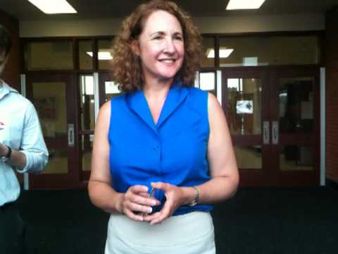 Elizabeth Esty In Cheshire On Primary Day - YouTube